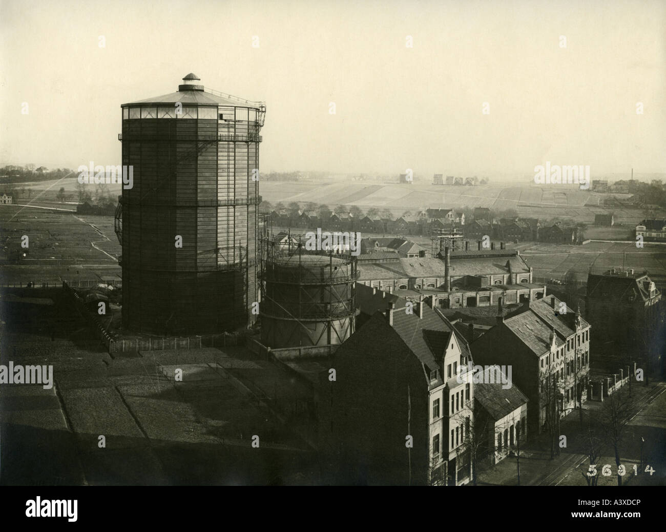 Gas Holder Gasometer High Resolution Stock Photography and Images - Alamy