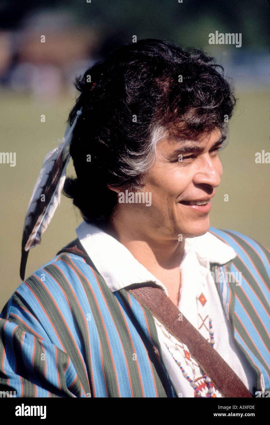 Cherokee indian man hi-res stock photography and images - Alamy