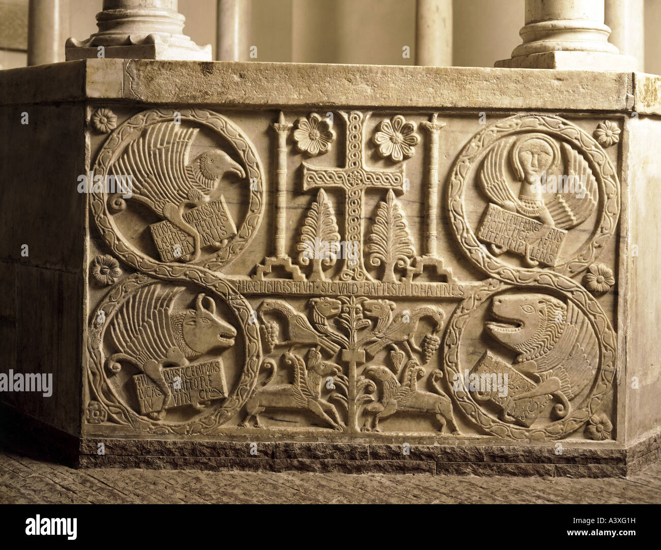 Evangelists symbols hi-res stock photography and images - Alamy