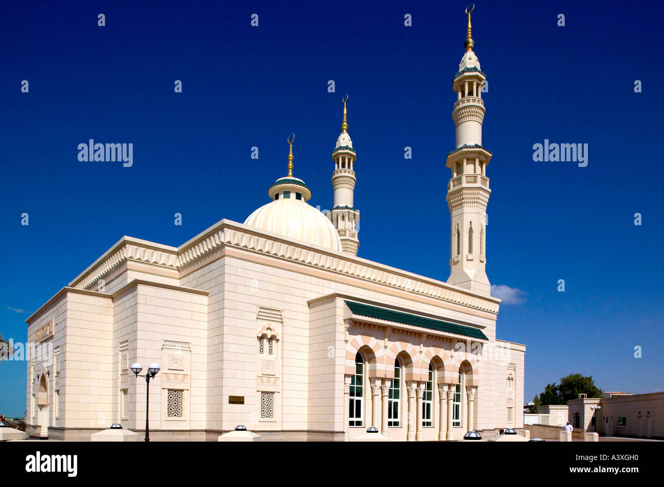 Dubai Jumeirah Sheik Mohamed Moschee Stock Photo - Alamy