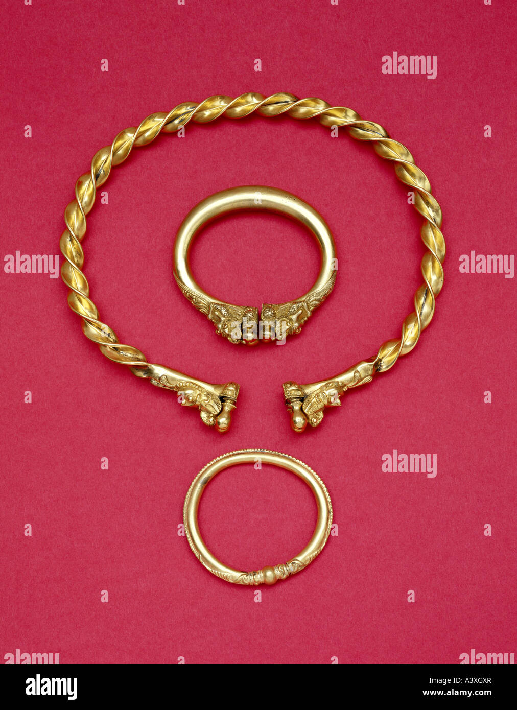 fine arts, ancient world, celts, jewelry, three golden rings, princely ...