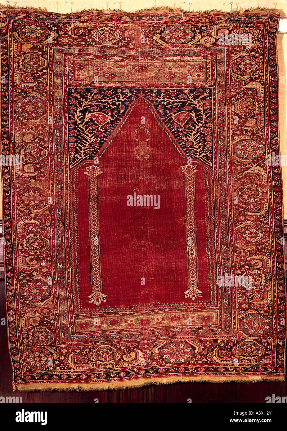 fine arts, islamic art, carpets and fabrics, melas, Anatolia, 17th ...