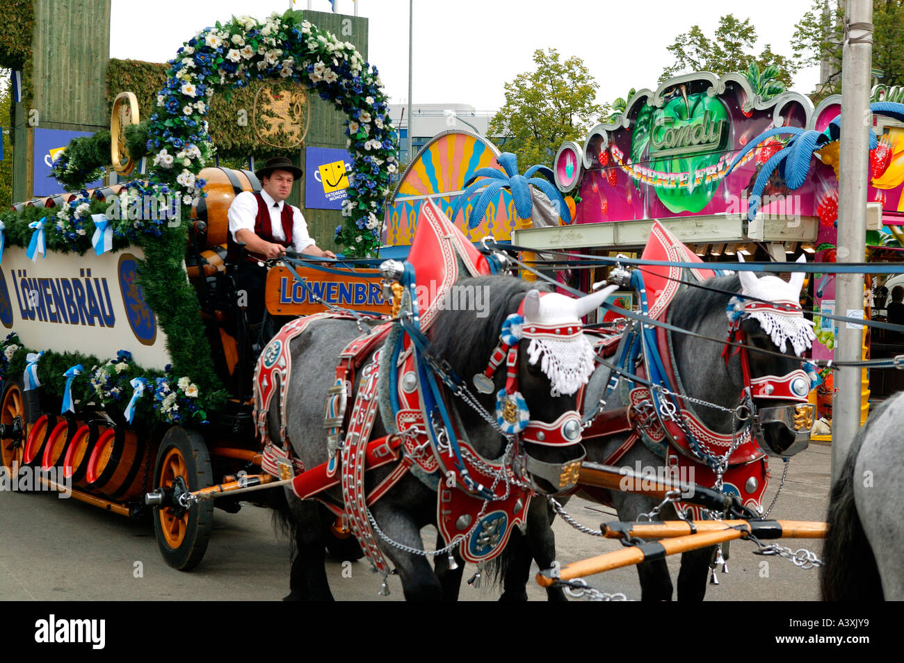 Gleefulness hi-res stock photography and images - Alamy