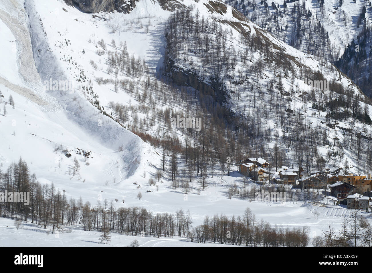 Avalanche barrier hi-res stock photography and images - Alamy