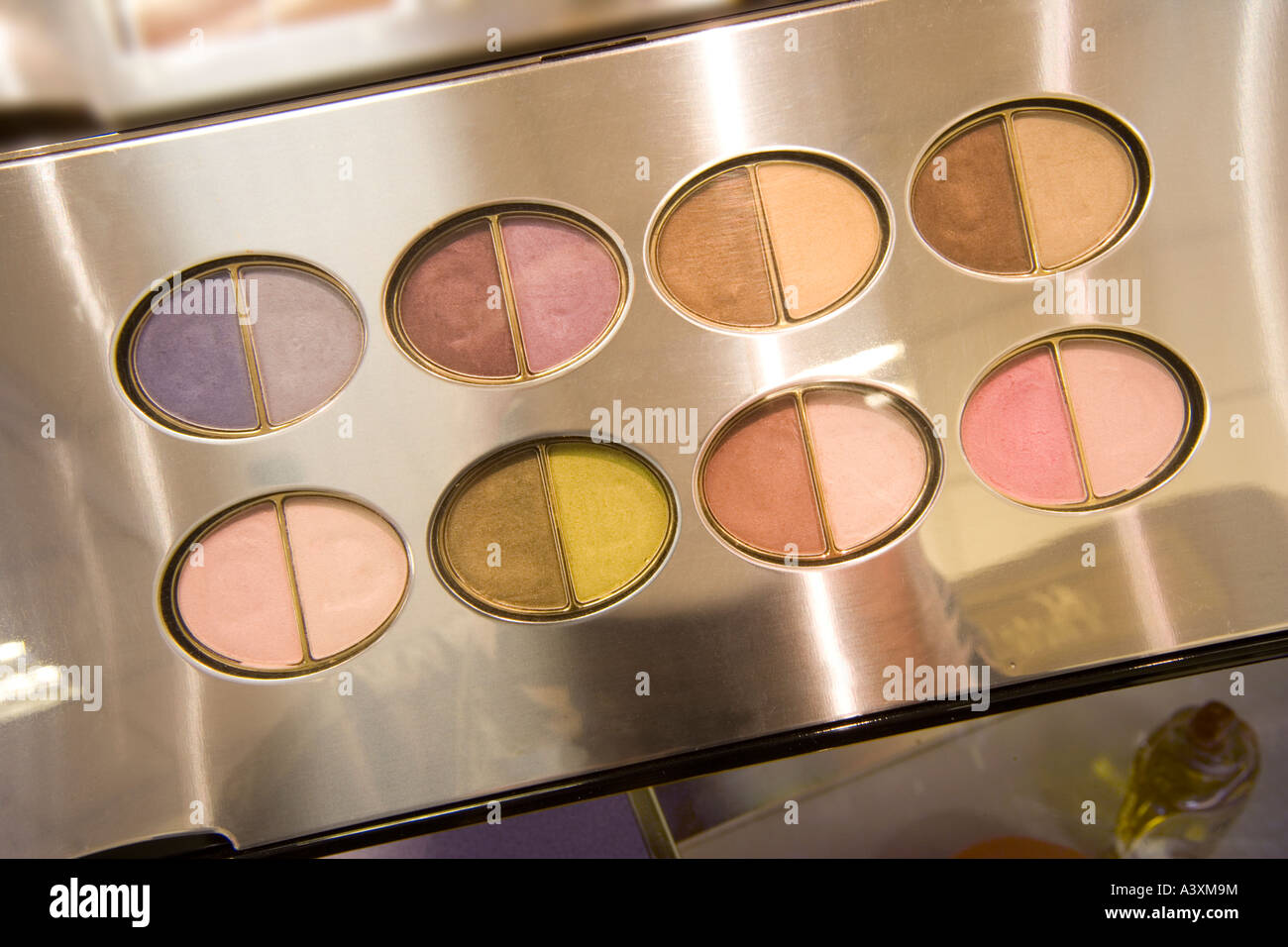 Beauty samples hi-res stock photography and images - Alamy