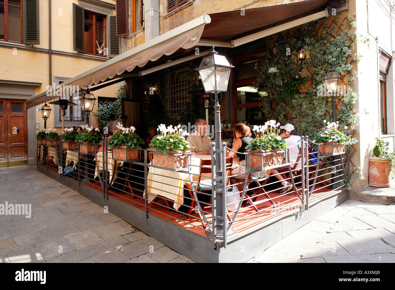 Florence restaurant hi-res stock photography and images - Alamy