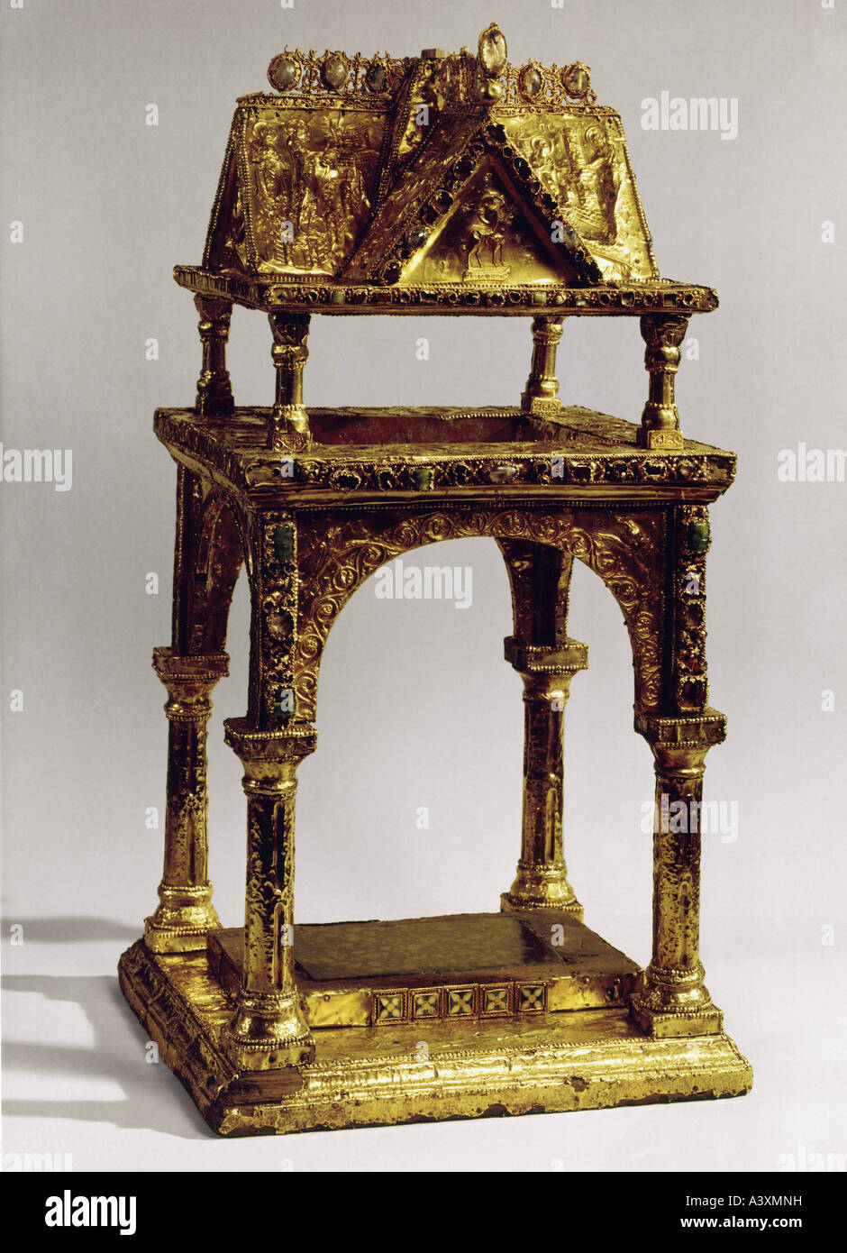 Carolingian miniature hi-res stock photography and images - Alamy