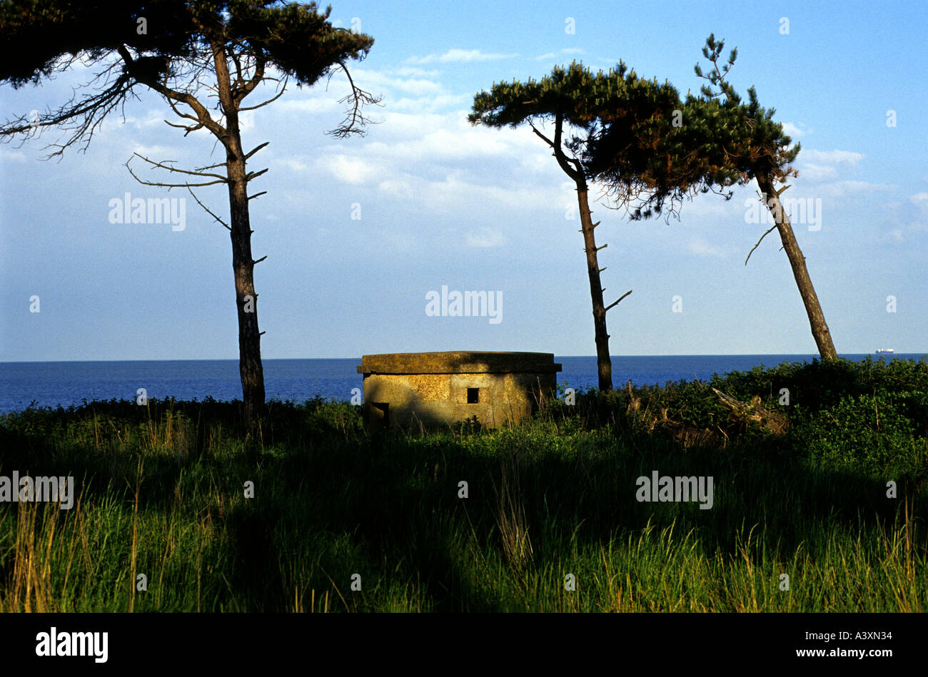 Wartime pillbox hi-res stock photography and images - Alamy