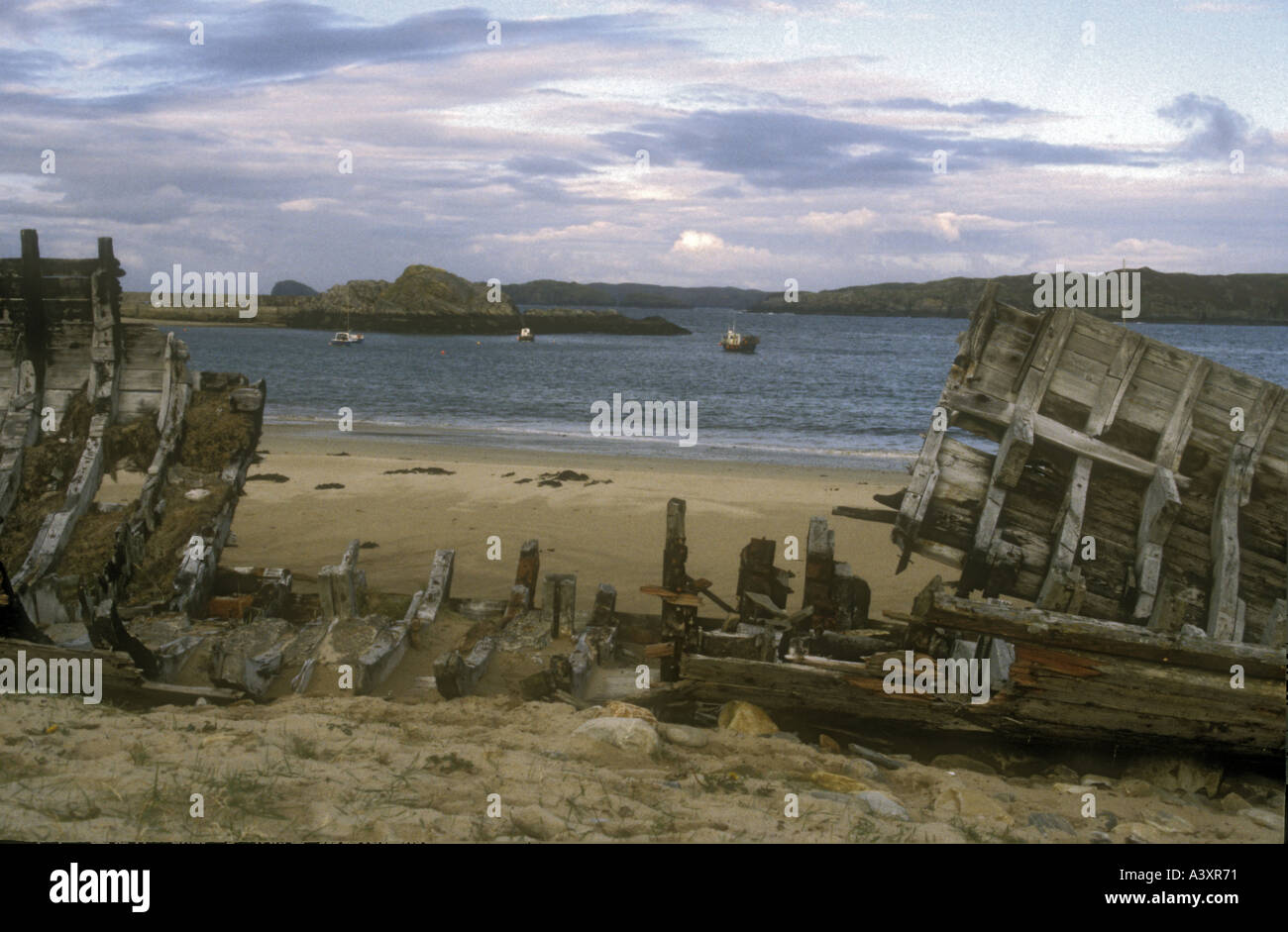 SHIPWRECK ON THE NORTH COAST OF SCOTLAND Stock Photo - Alamy