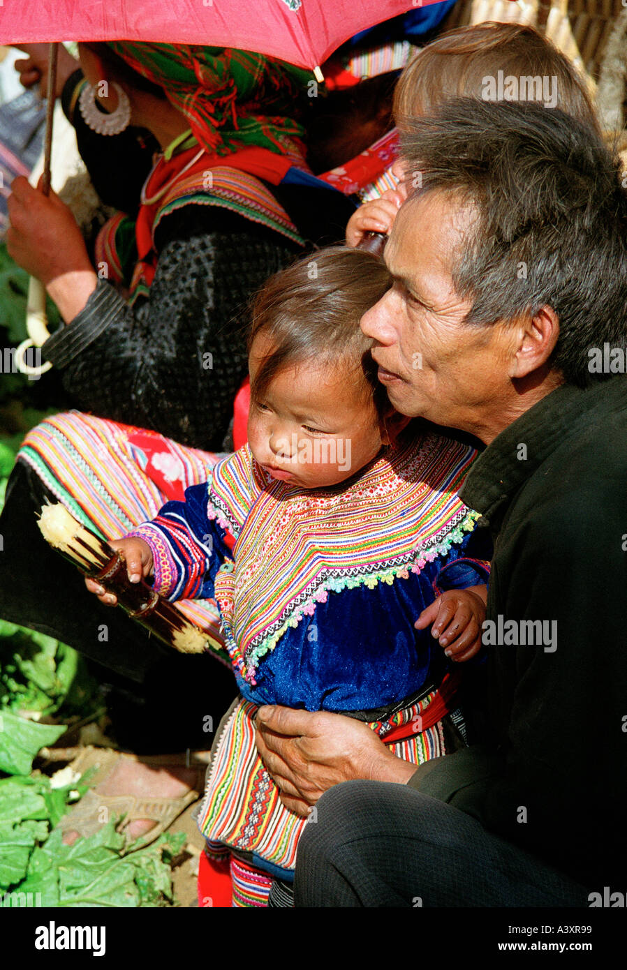 Hmong old man hi-res stock photography and images - Alamy