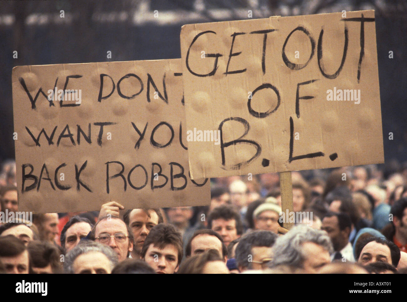 Strike action uk 1980s hi-res stock photography and images - Alamy