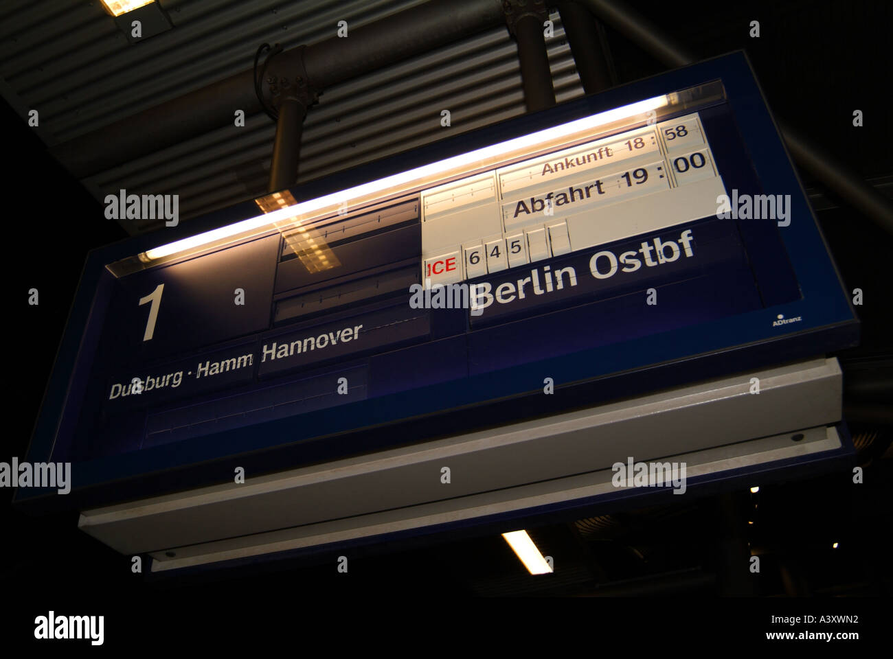 dusseldorf flughafen bahnhof berlin ost timetable platform deutsche ...