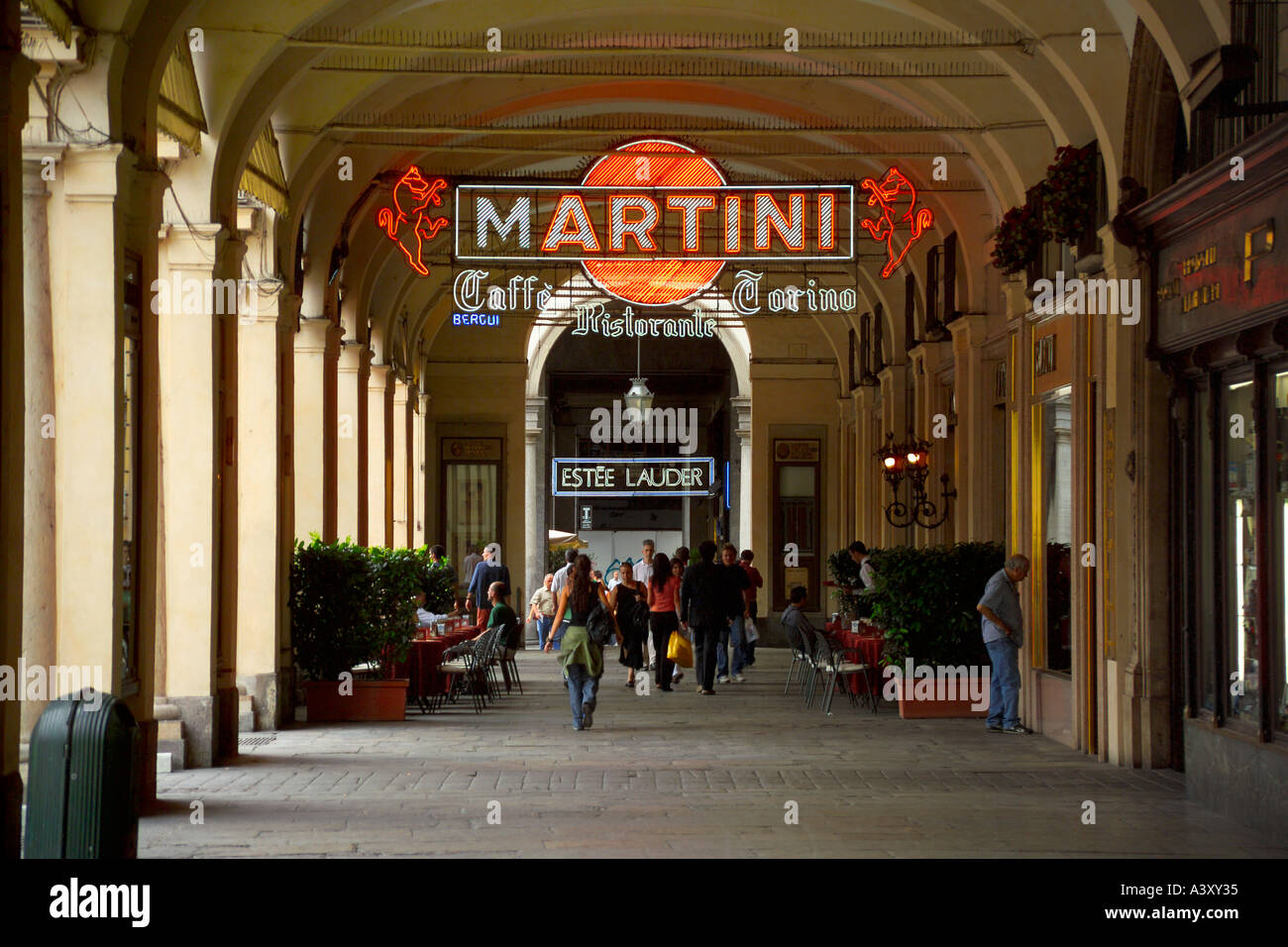 Via roma hi-res stock photography and images - Alamy