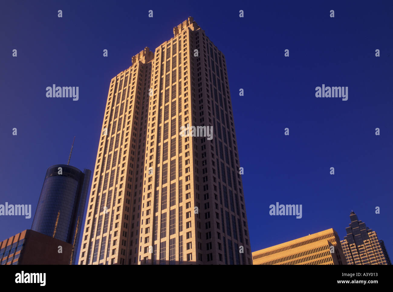 191 peachtree tower atlanta hi-res stock photography and images - Alamy