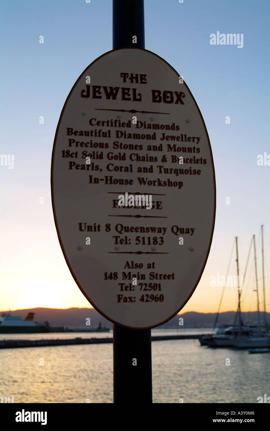 jewel box sign Stock Photo - Alamy