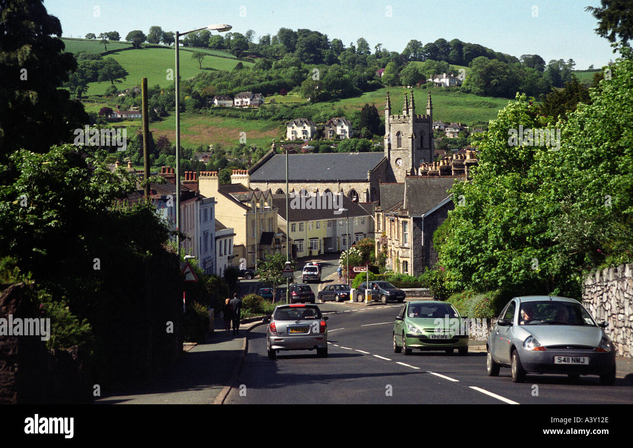 Road into typical small English town Stock Photo - Alamy