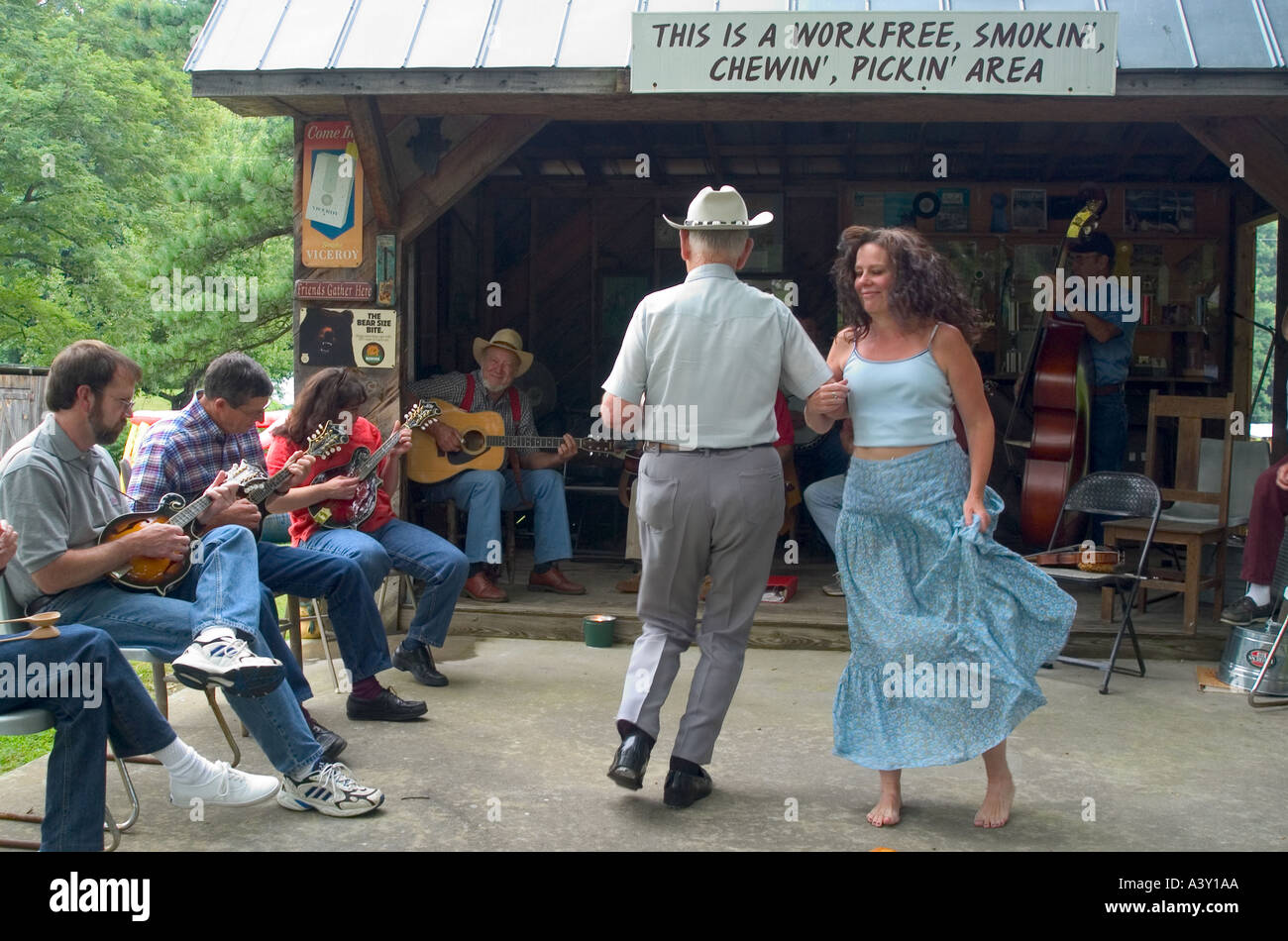 Bluegrass hi-res stock photography and images - Alamy