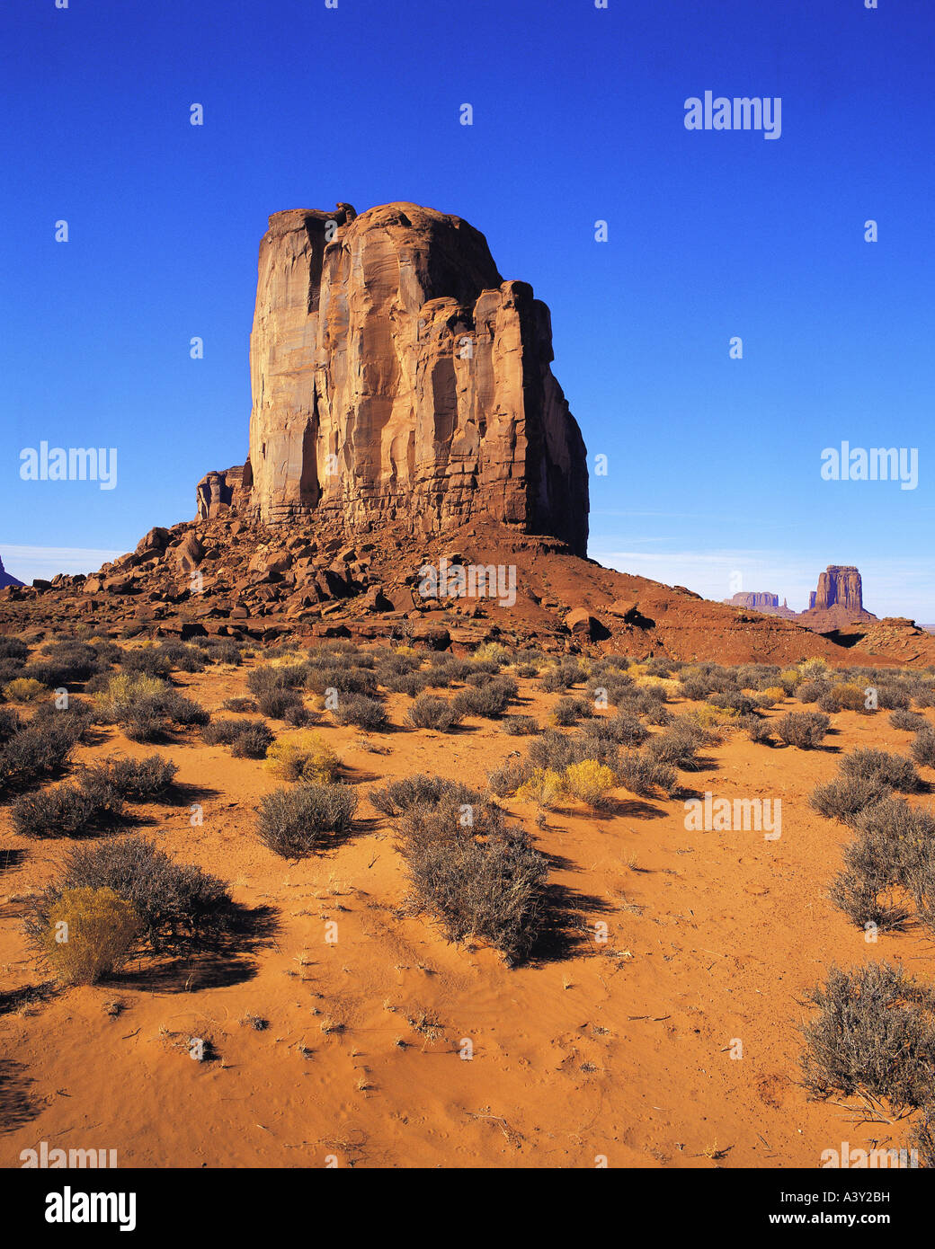 Elephant butte in monument valley hi-res stock photography and images ...
