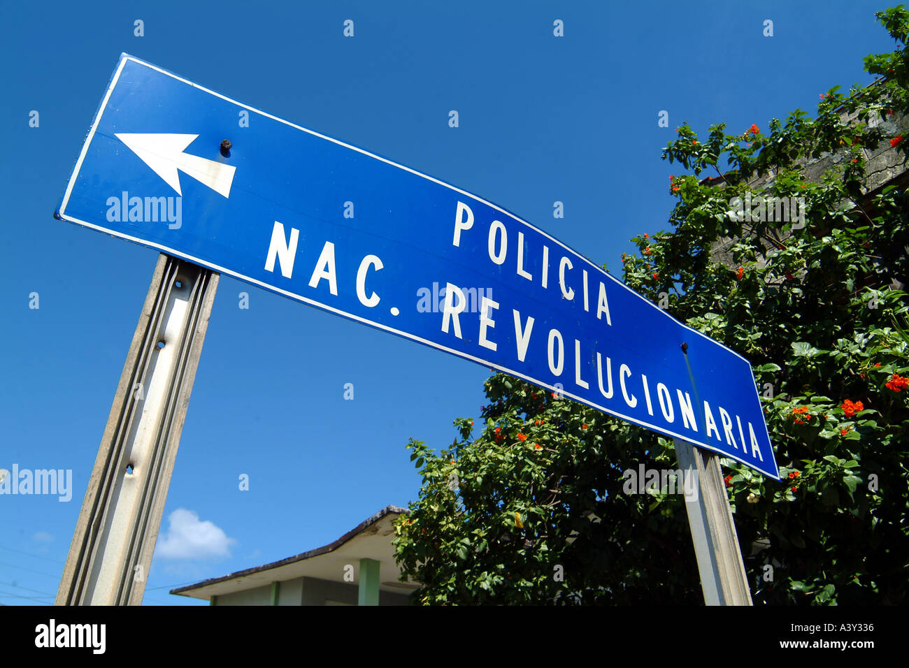 varadero blue street sign Stock Photo - Alamy