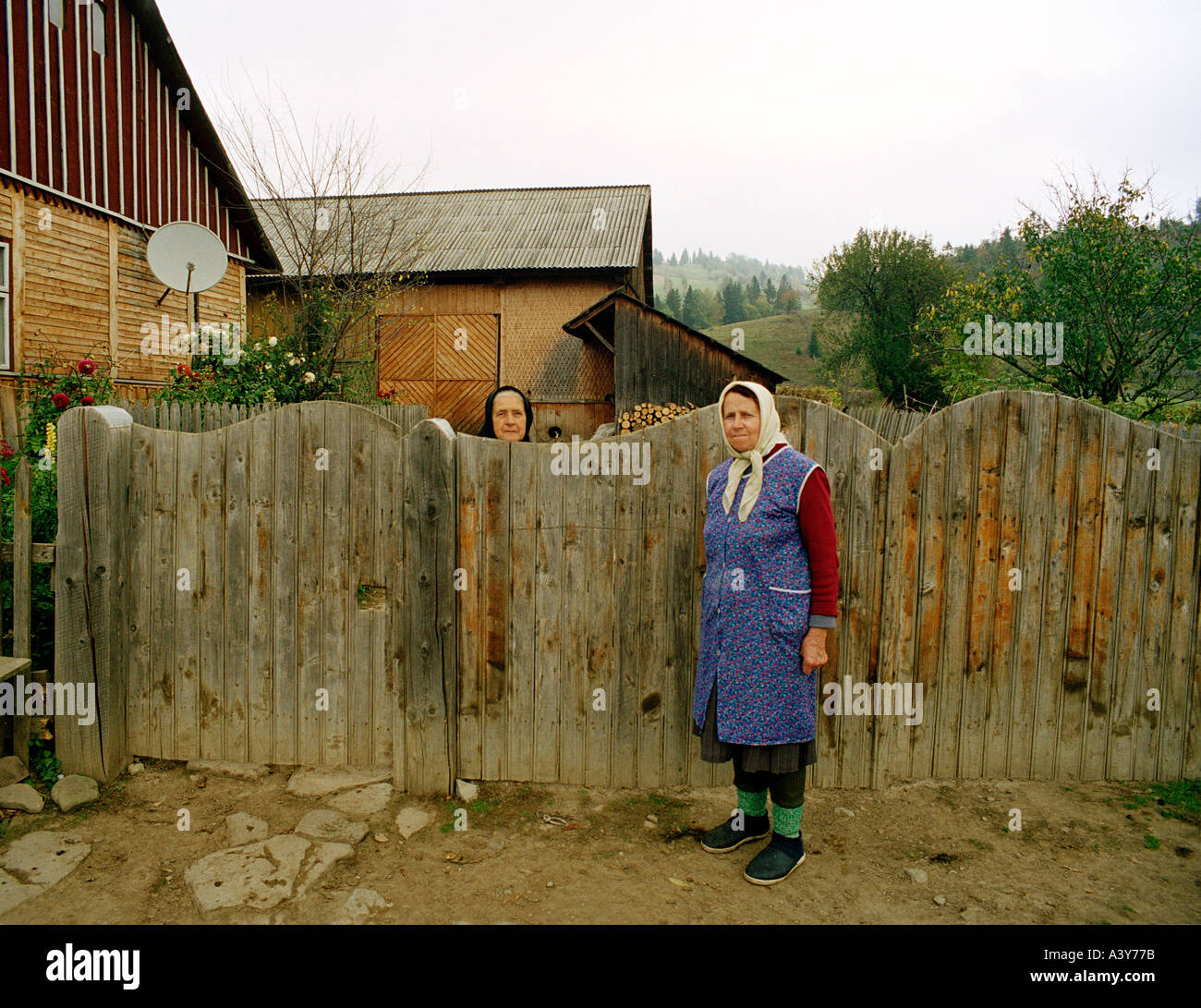 Women in rural romania hi-res stock photography and images - Alamy