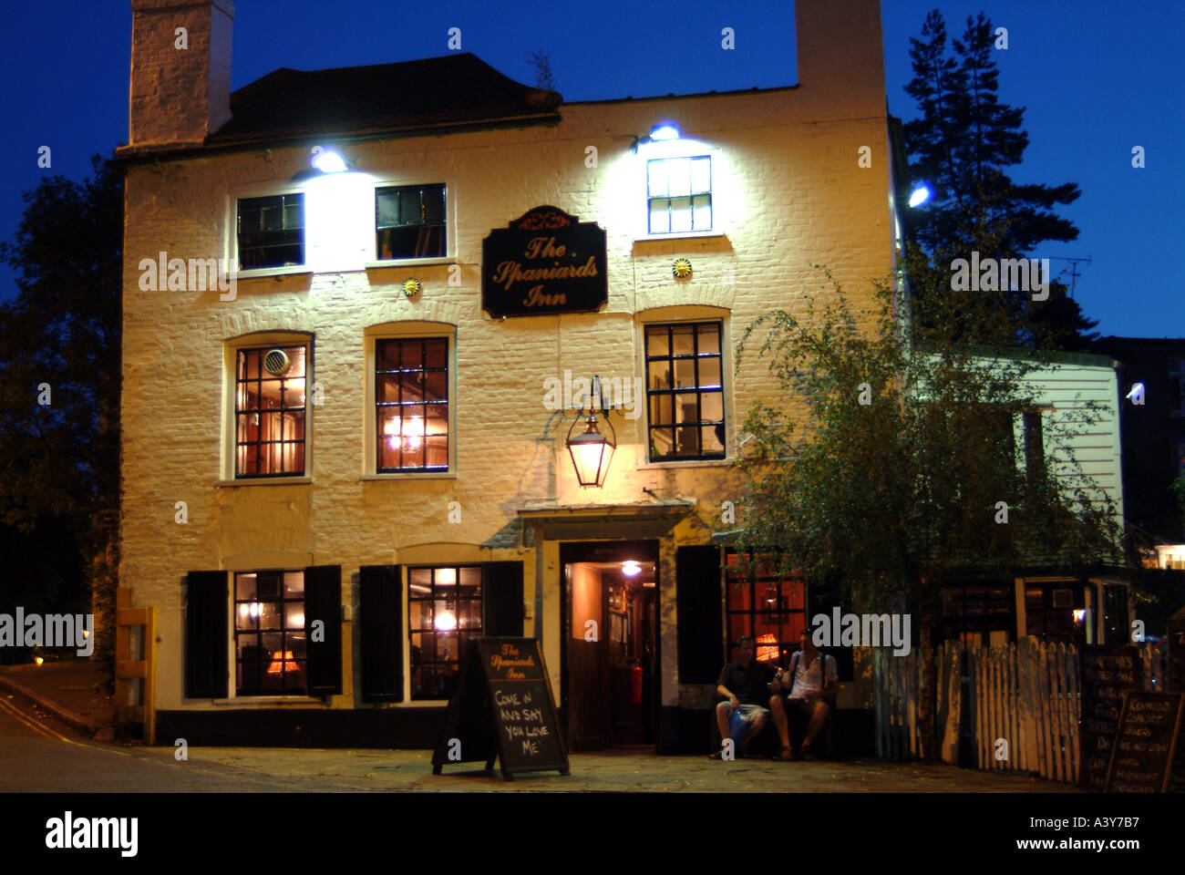 England London Spaniards Inn in Hampstead Stock Photo - Alamy