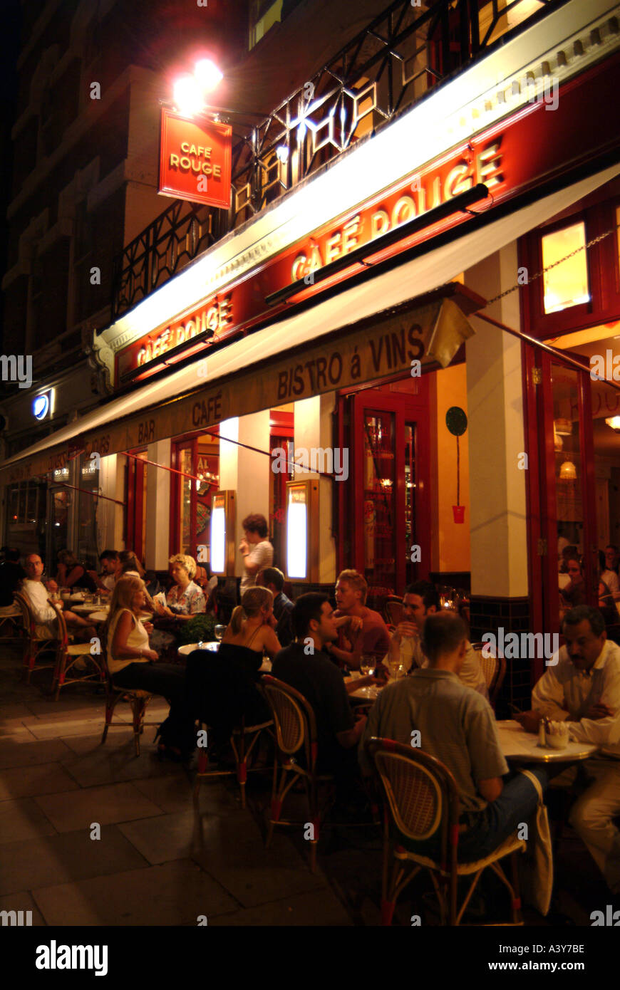 Cafe rouge hampstead hi-res stock photography and images - Alamy