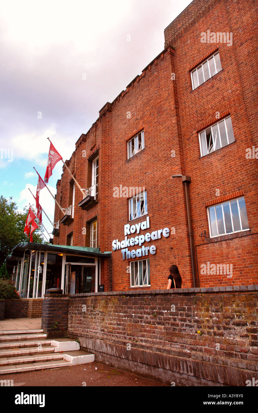 THE ROYAL SHAKESPEARE COMPANY RSC THEATRE IN STRATFORD UPON AVON ...