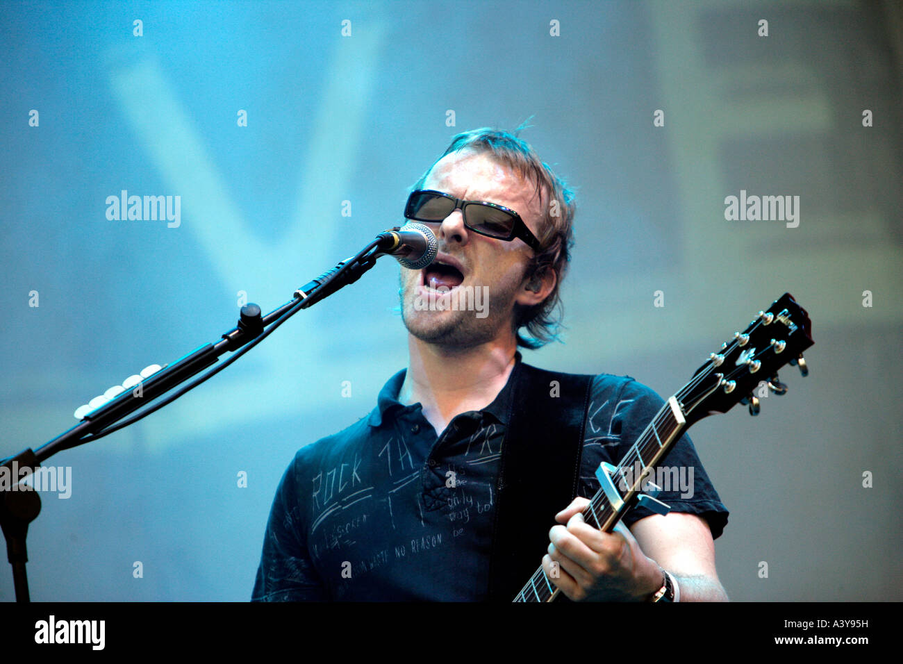 Jimi Goodwin, lead singer of the band the Doves on stage at Glastonbury ...
