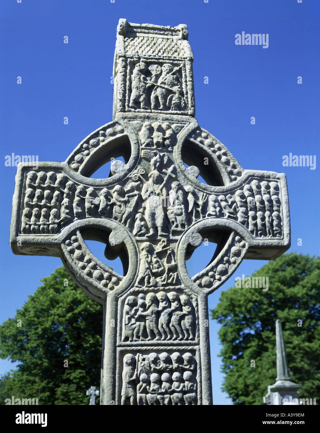 Early medieval high cross hi-res stock photography and images - Alamy