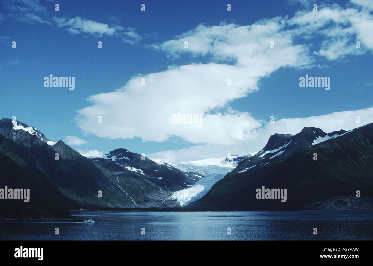 Glacier morphology hi-res stock photography and images - Alamy