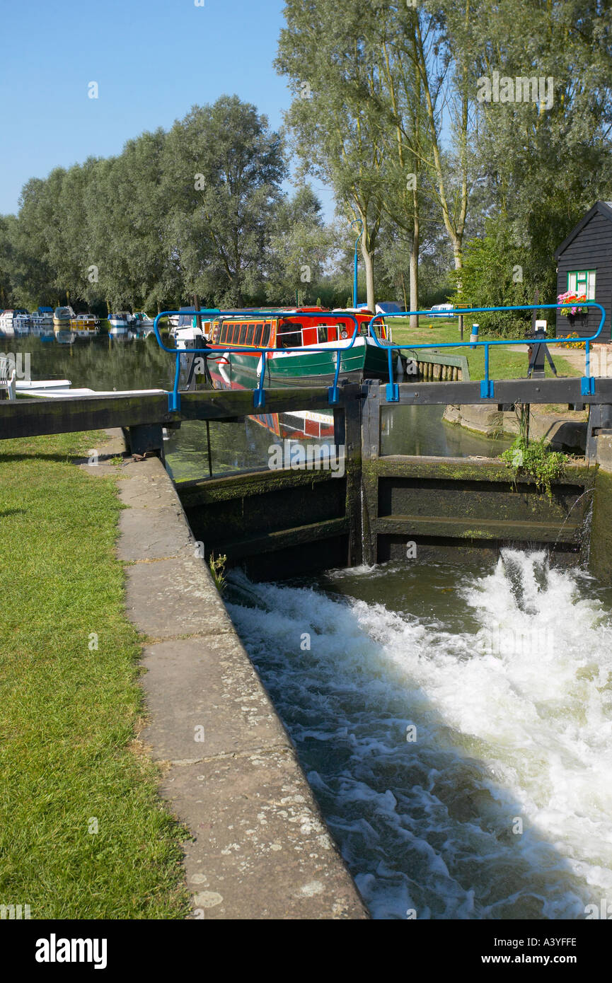 River chelmer essex hi-res stock photography and images - Alamy