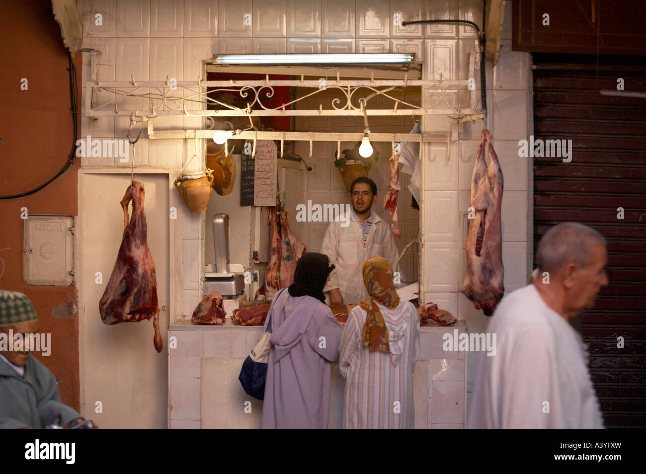 Traditional butcher marrakesh morocco hi-res stock photography and ...