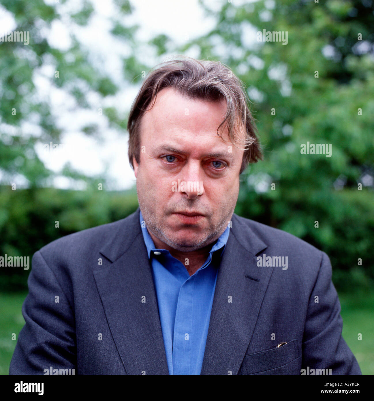 Journalist christopher hitchens hi-res stock photography and images - Alamy