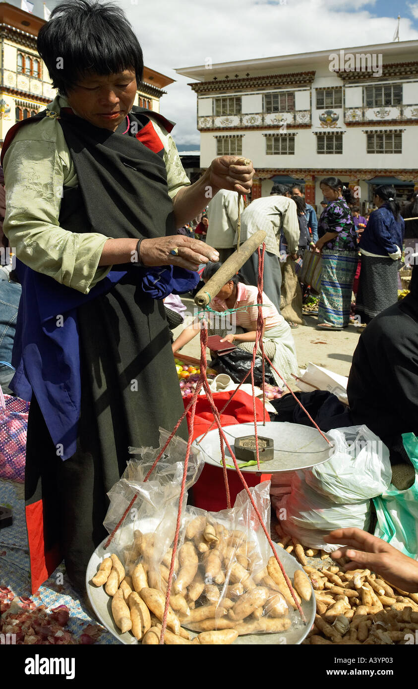 Morning market in Paro in the Kingdom of Bhutan Stock Photo - Alamy