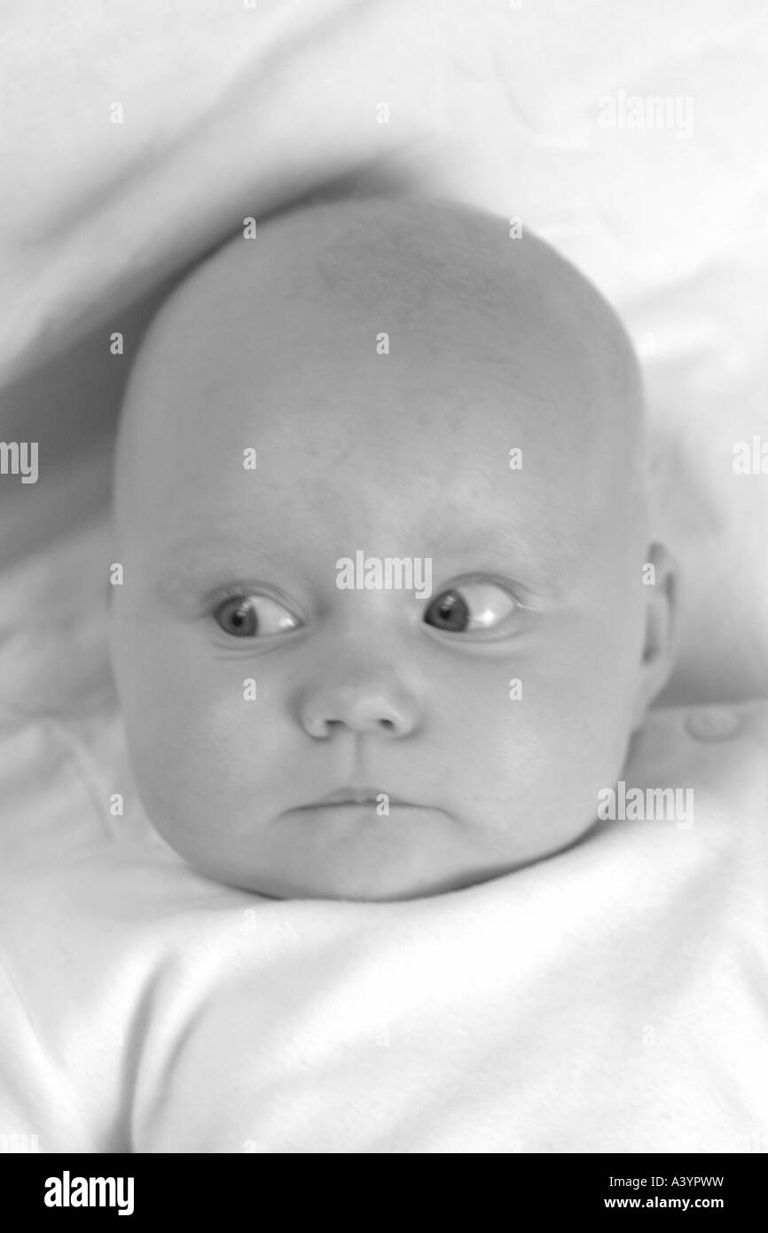 people, human beings, humans (Homo sapiens sapiens), baby, looking ...