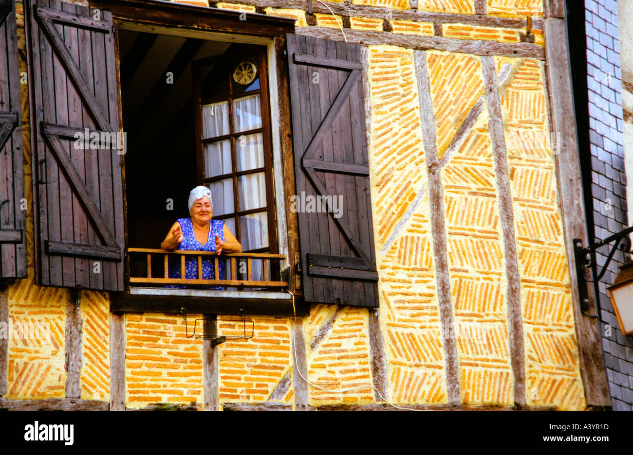 Medieval woman hi-res stock photography and images - Alamy