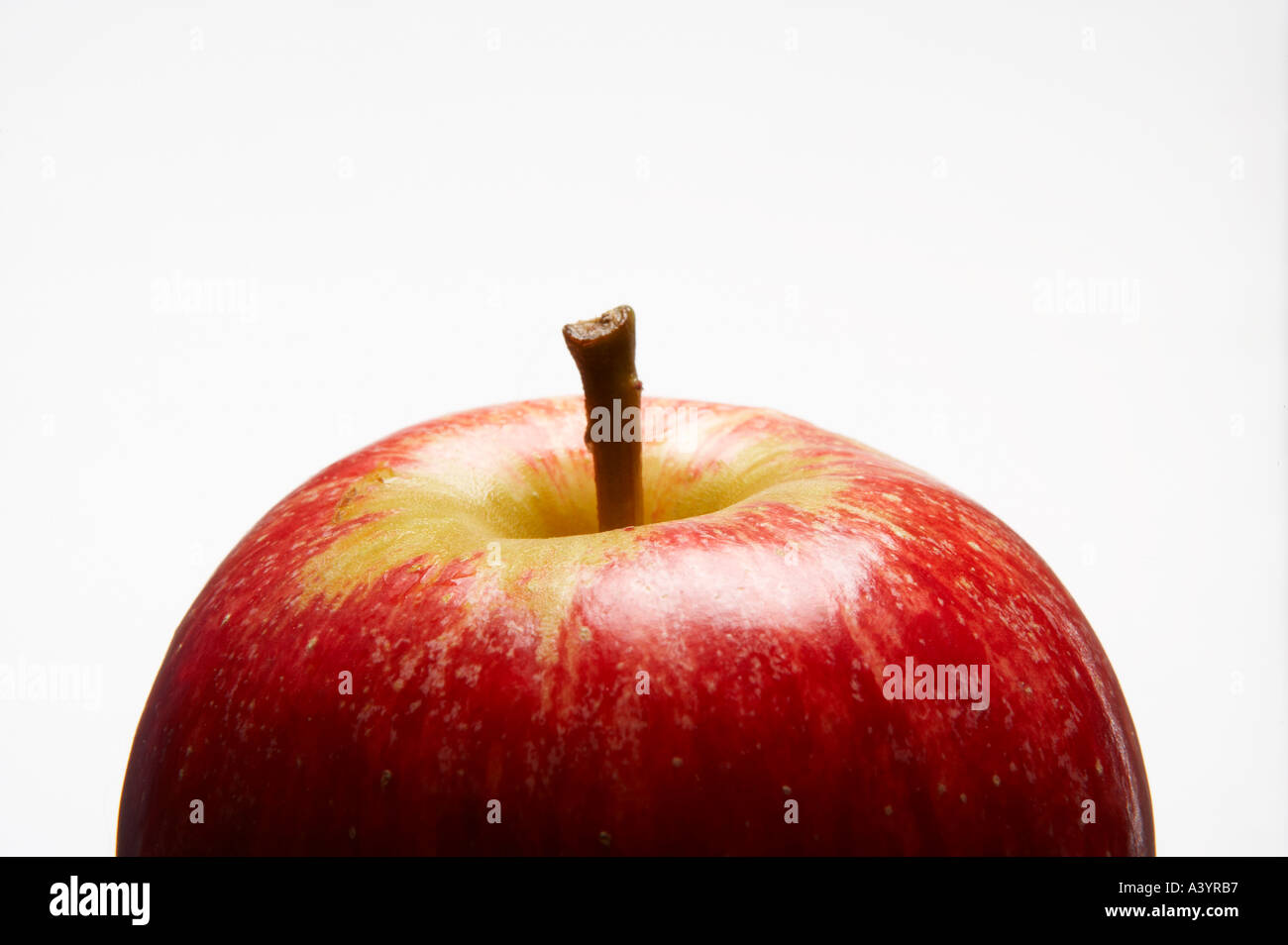 FRESH RED APPLE ON WHITE BACKGROUND Stock Photo - Alamy