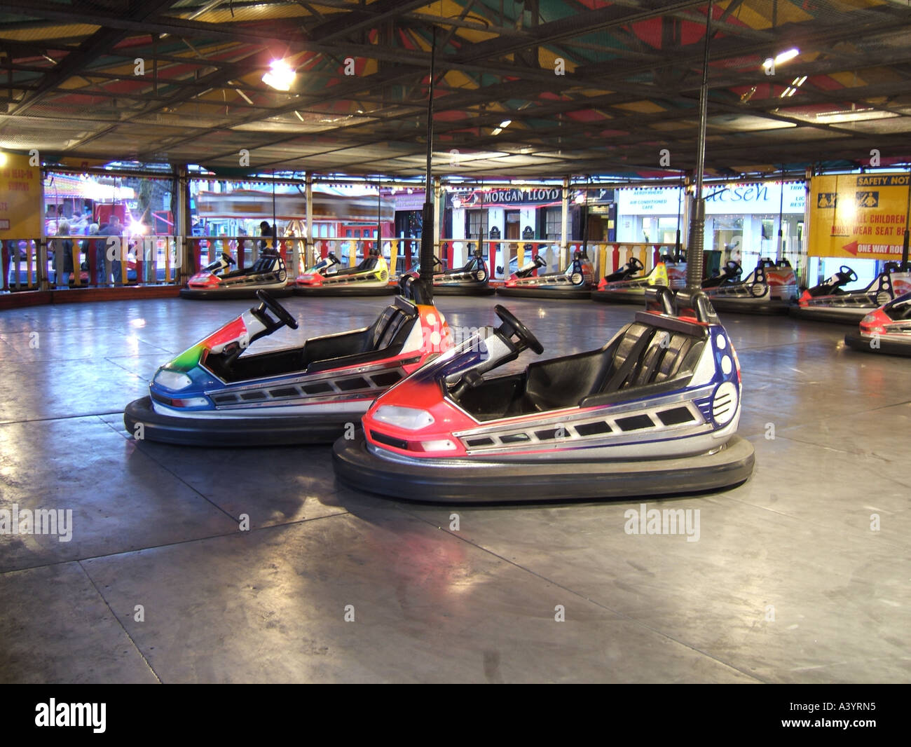 dodgem ride in fairground Stock Photo - Alamy