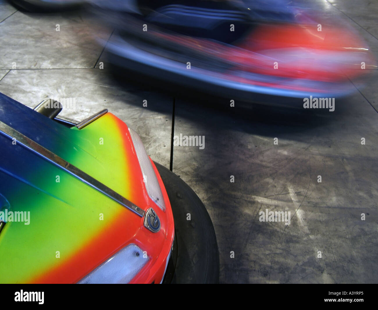 dodgem ride in fairground Stock Photo - Alamy
