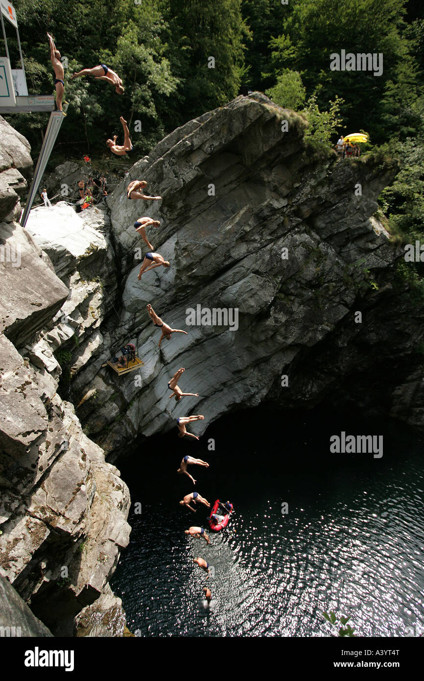 Cliff Diving, motion seqence, Switzerland, Valle Maggia Stock Photo - Alamy