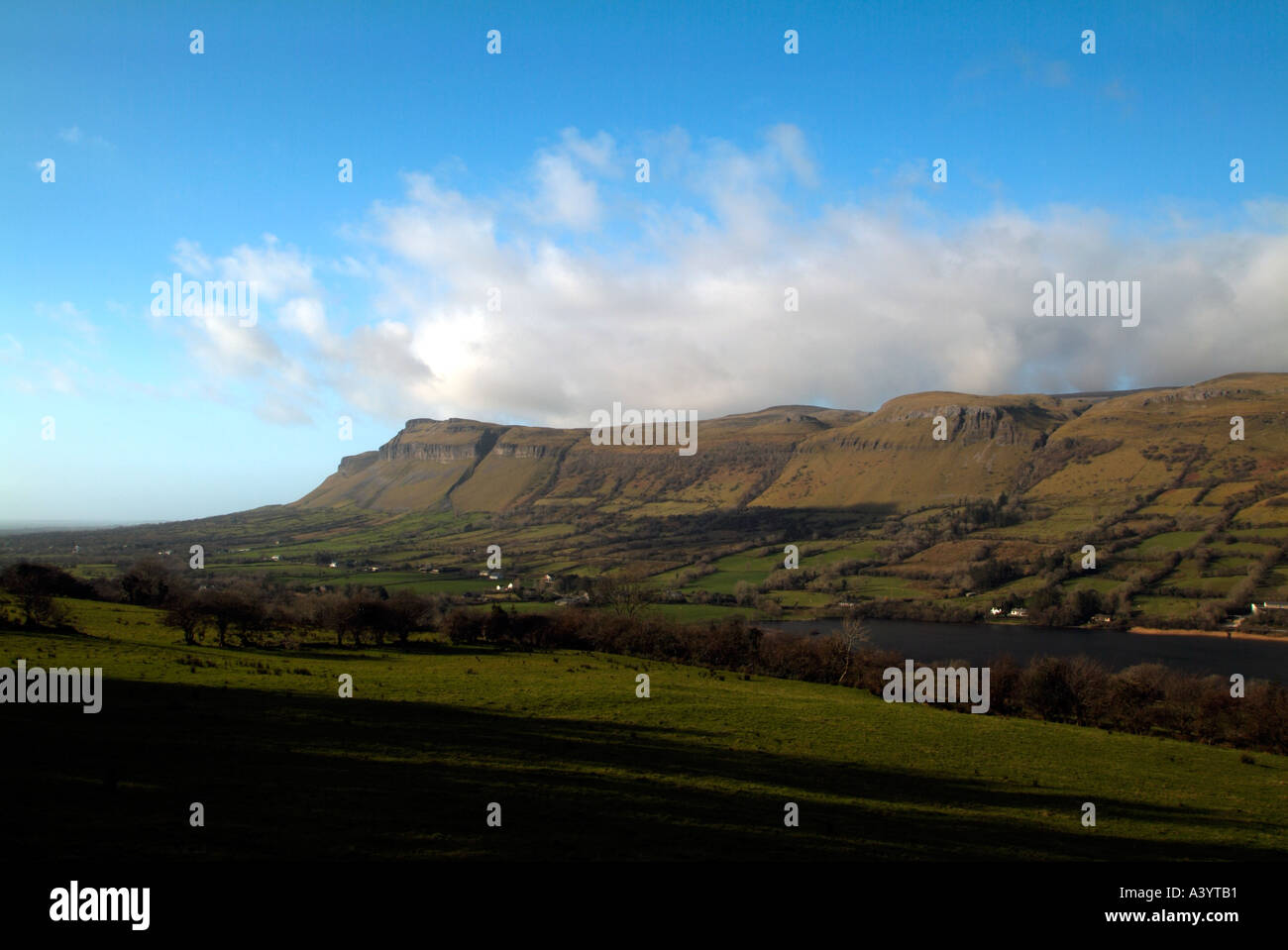 Ben bulben mountain sligo hi-res stock photography and images - Alamy