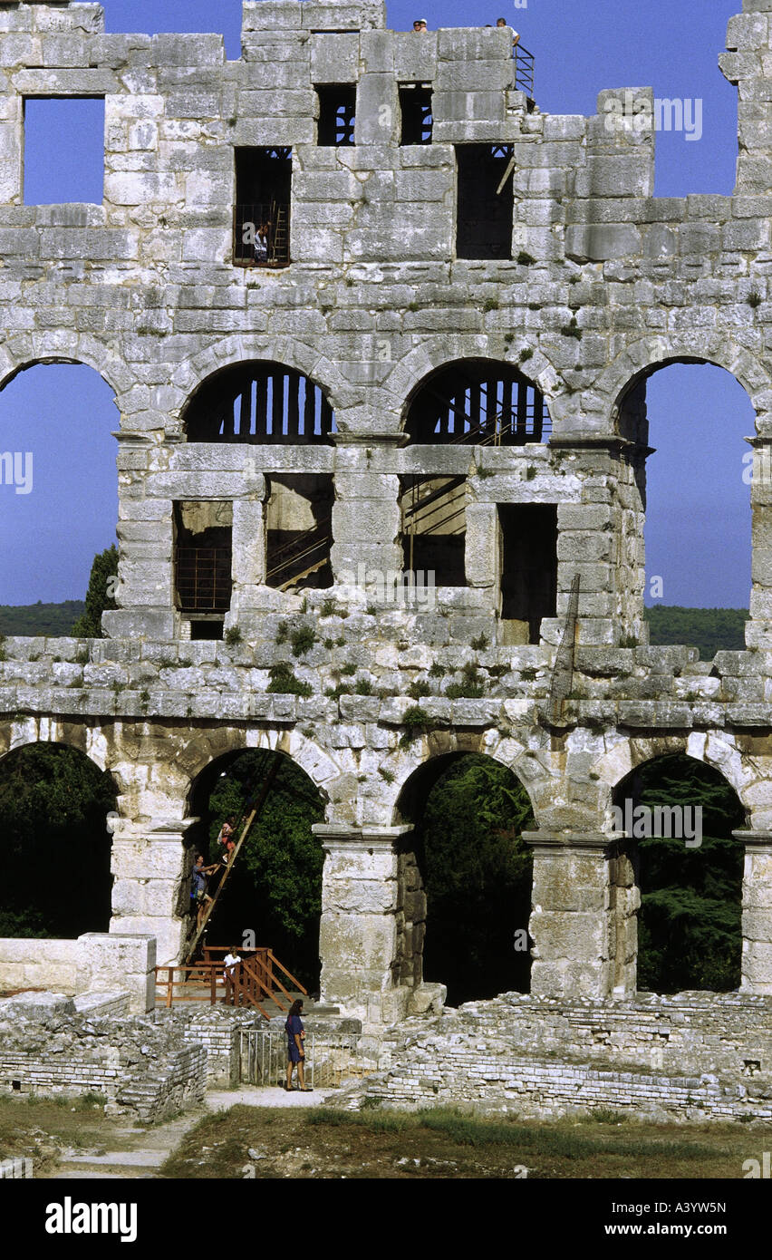 Pula amphitheatre interior hi-res stock photography and images - Alamy