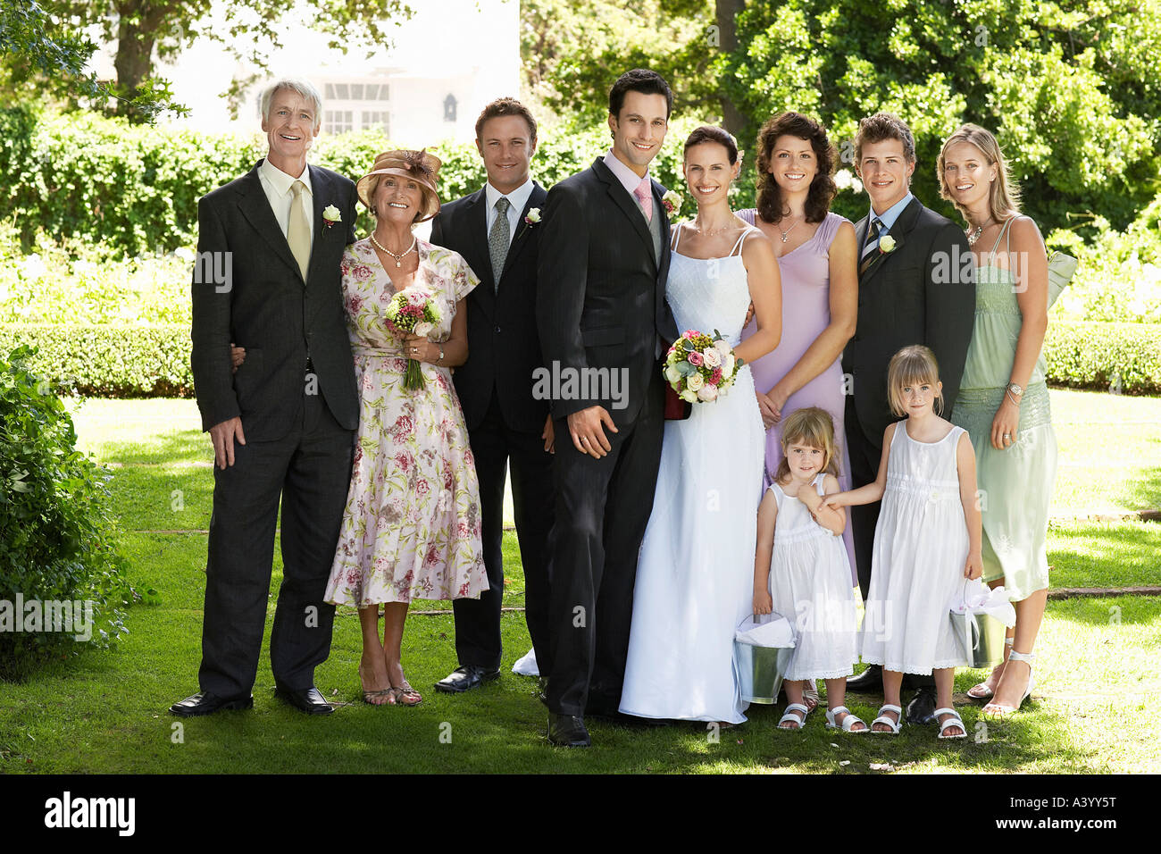 Wedding group hi-res stock photography and images - Alamy