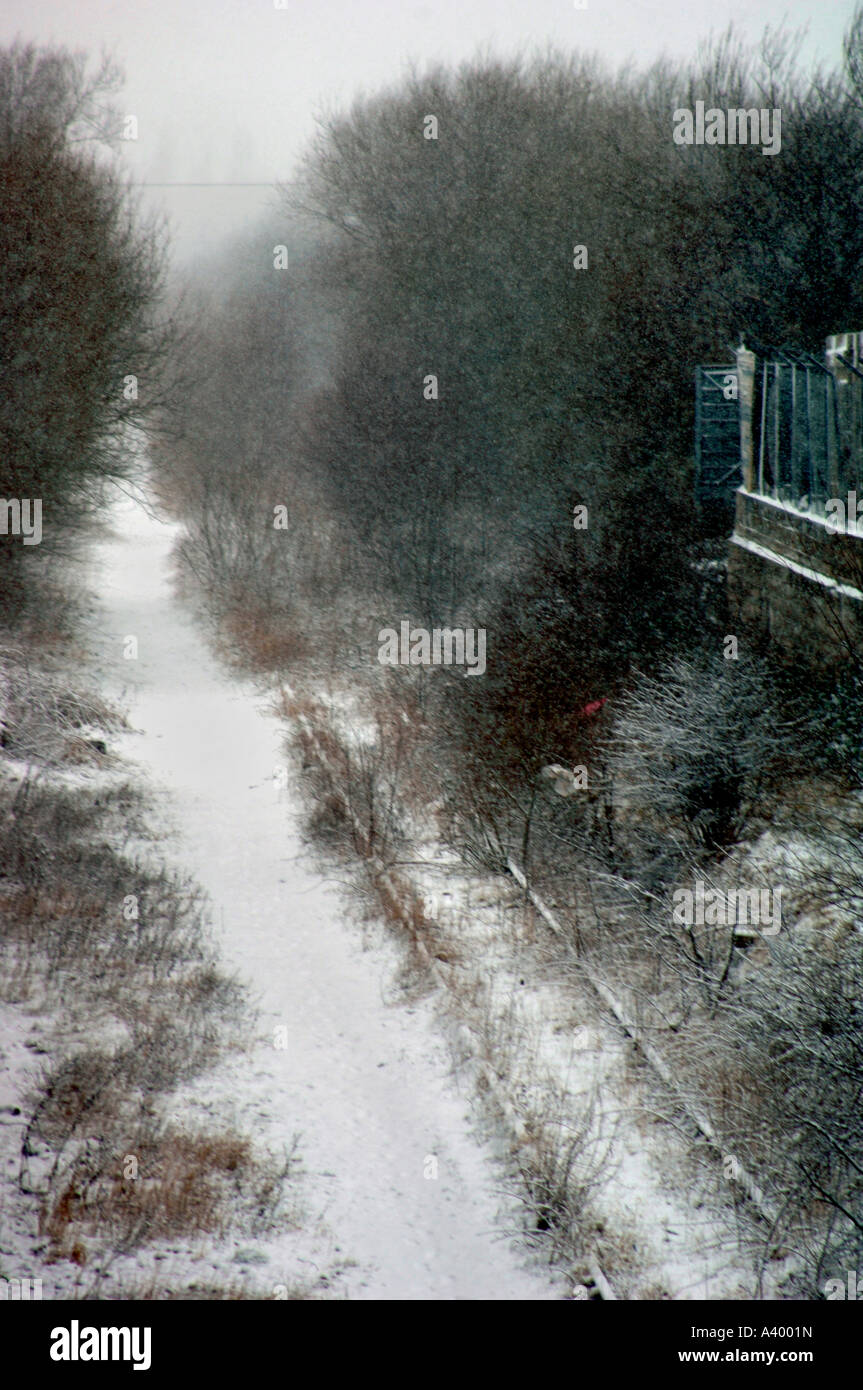 Railway tracks snow hi-res stock photography and images - Alamy