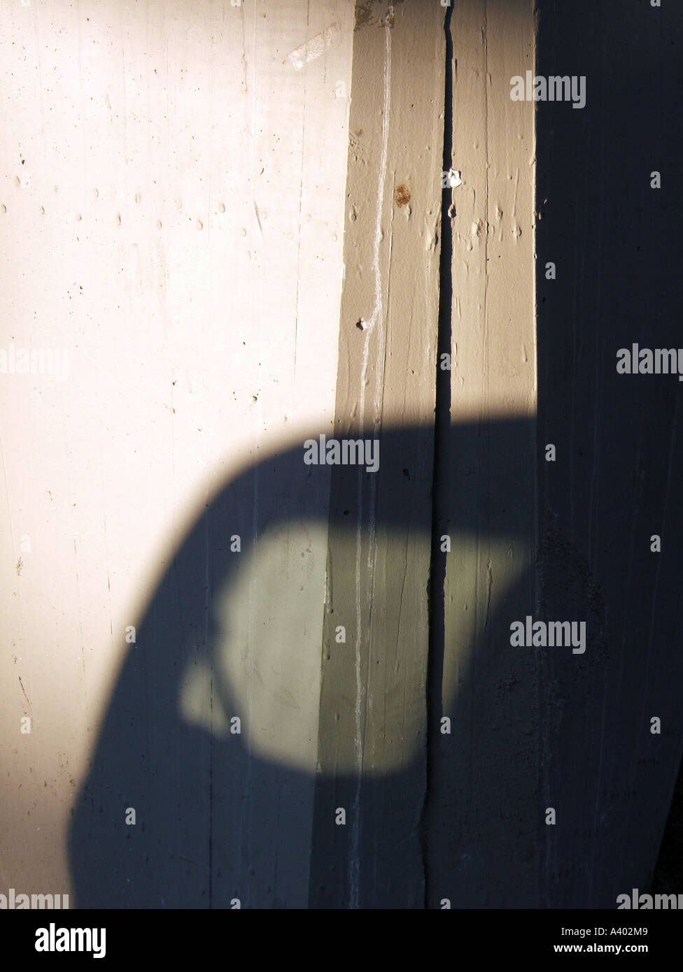 car shadow on wall Stock Photo - Alamy