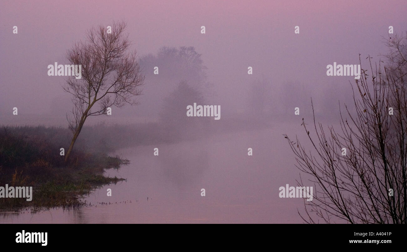 Felmersham, Bedford one cold winter day, with the late sun setting over ...