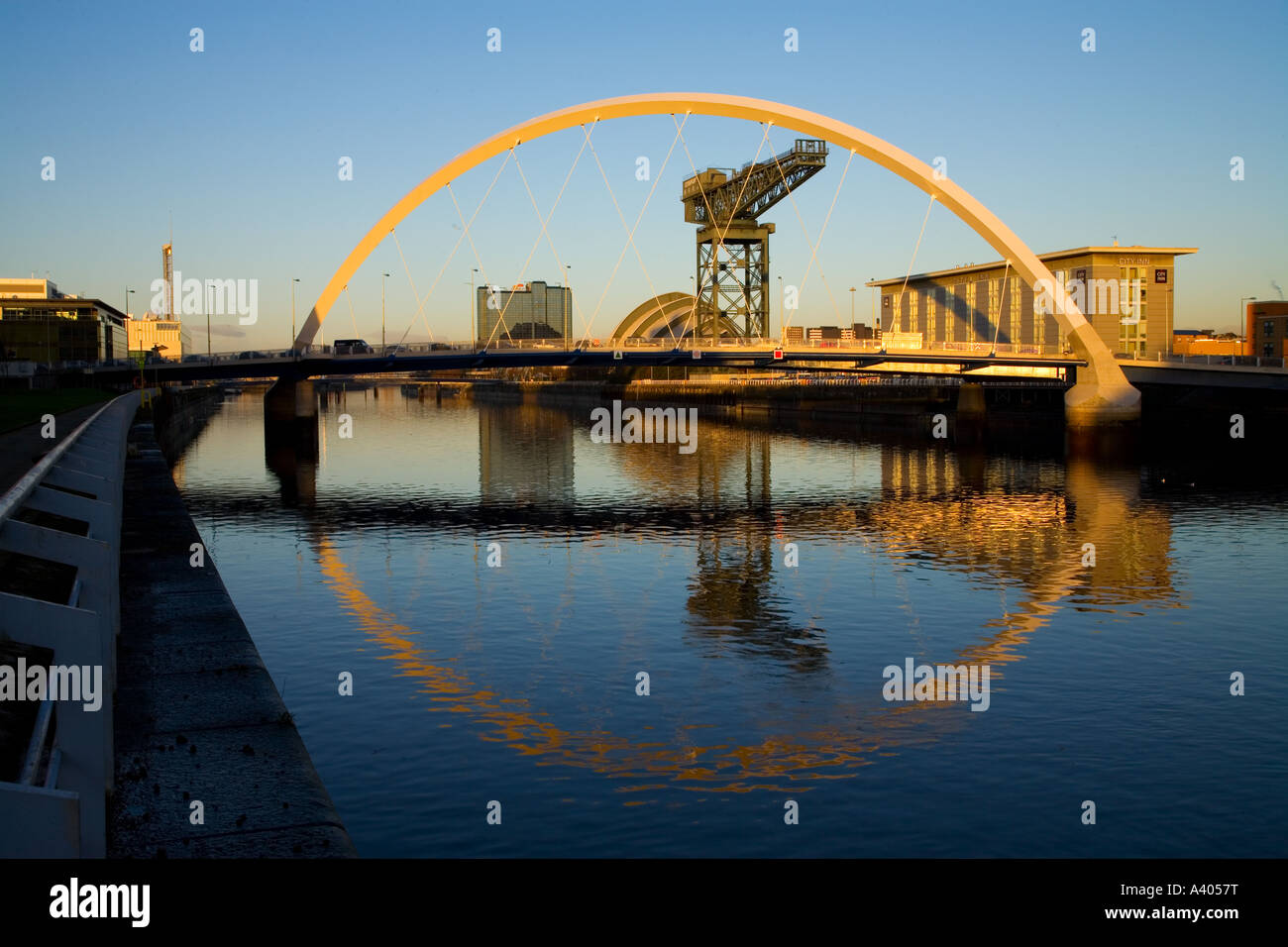 New Arc bridge over River Clyde at City inn Hotel and Scottish ...