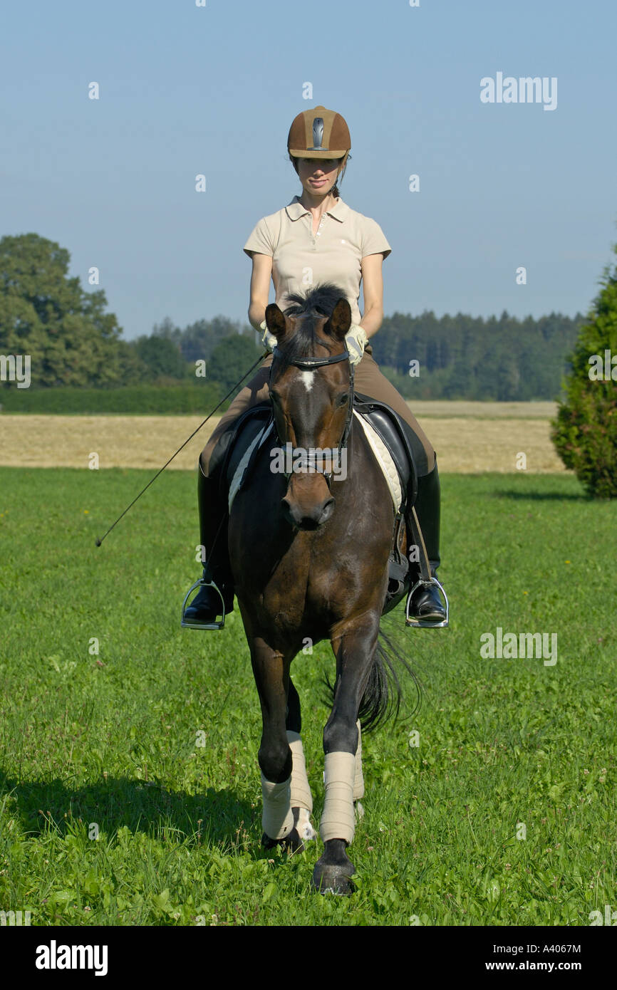 German female equestrian hi-res stock photography and images - Alamy