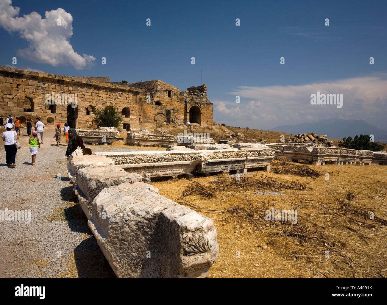 Fallen columns Hierapolis Pamukkale Turkey Stock Photo - Alamy