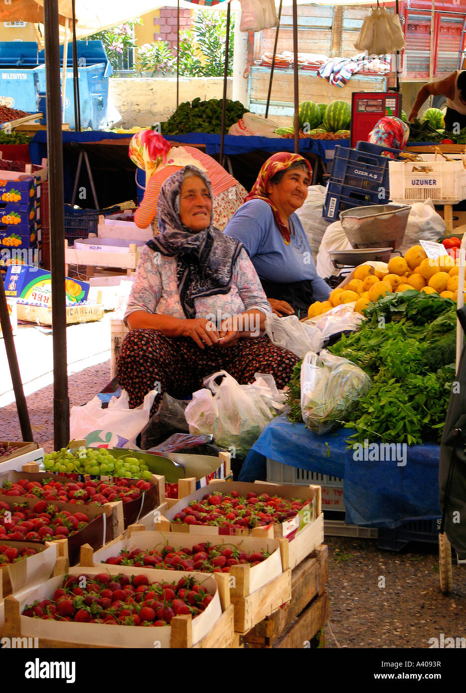 Street bazaar Alanya Turkey Stock Photo - Alamy